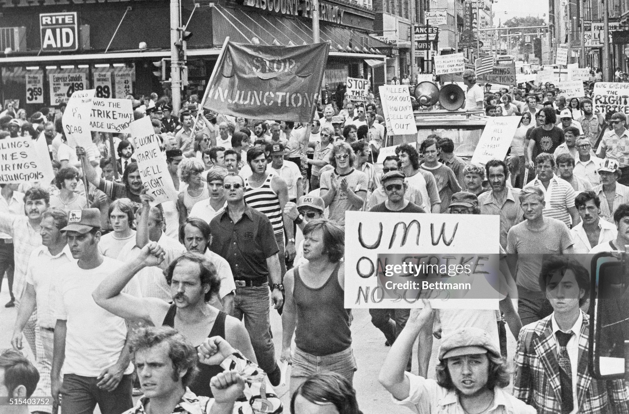 The Seventies: Tuesday, August 26, 1975 – History Diaries