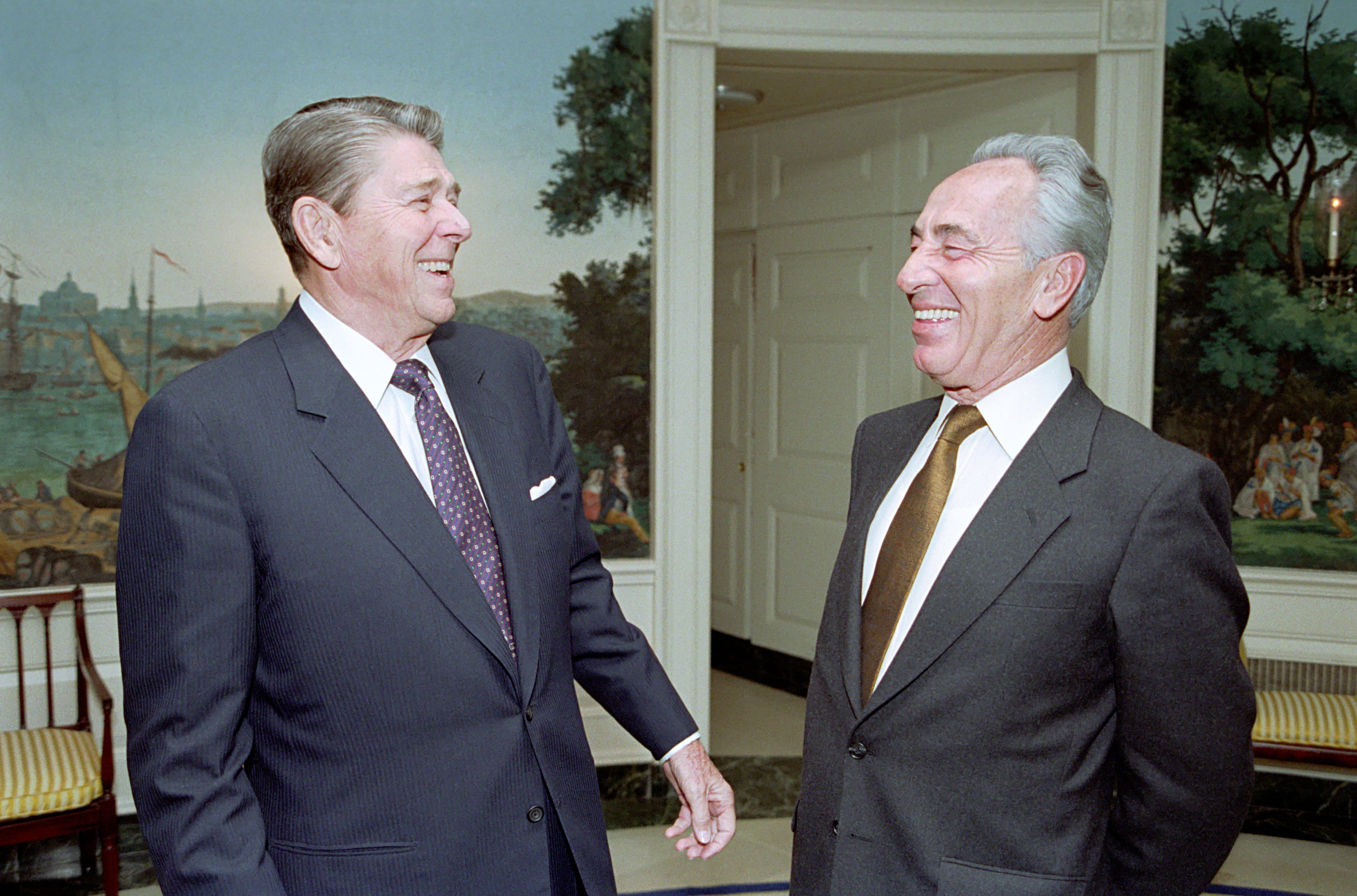 The Eighties: Thursday, October 17, 1985 – History Diaries