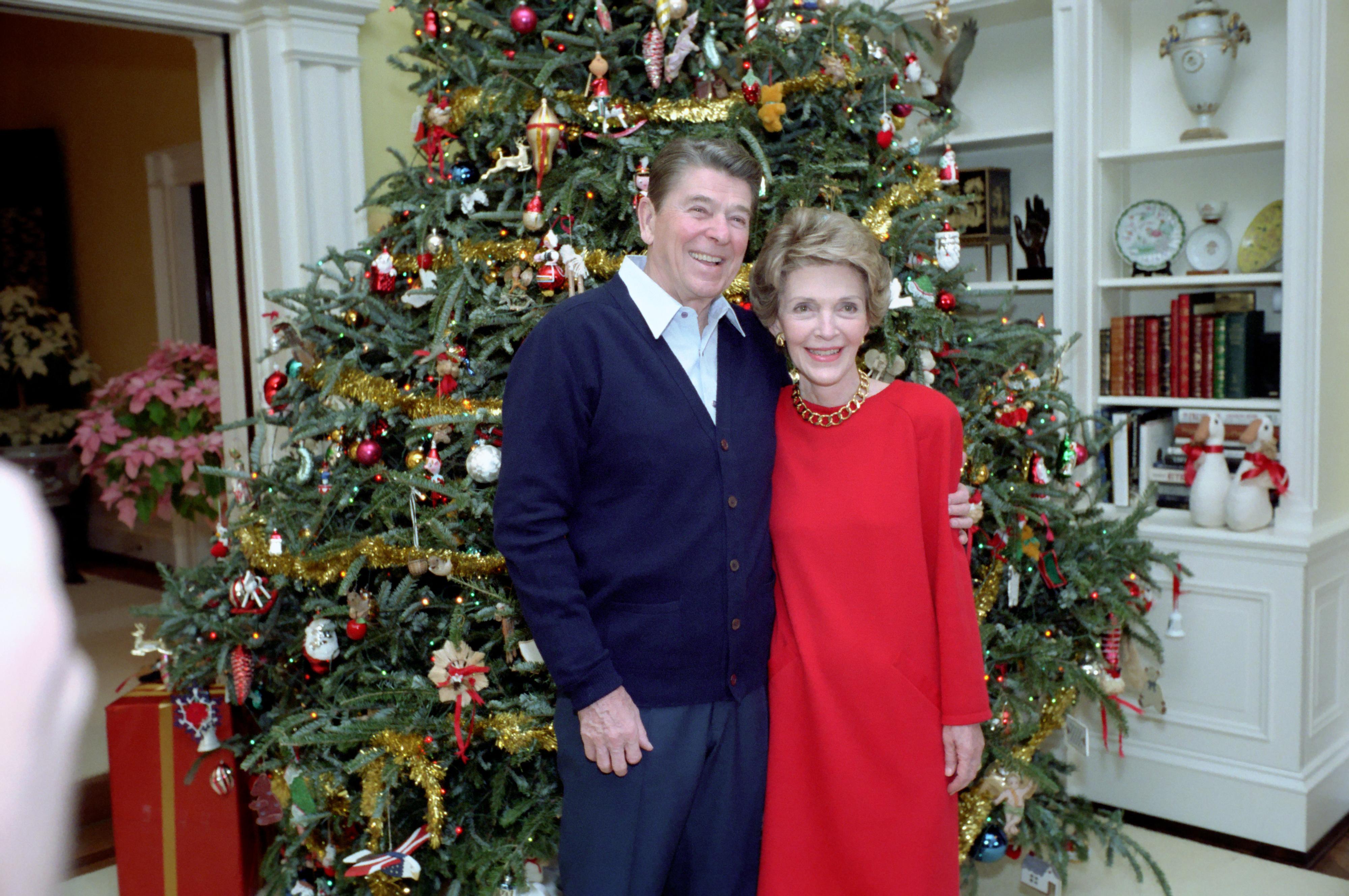 The Eighties: Tuesday, December 24, 1985 – History Diaries
